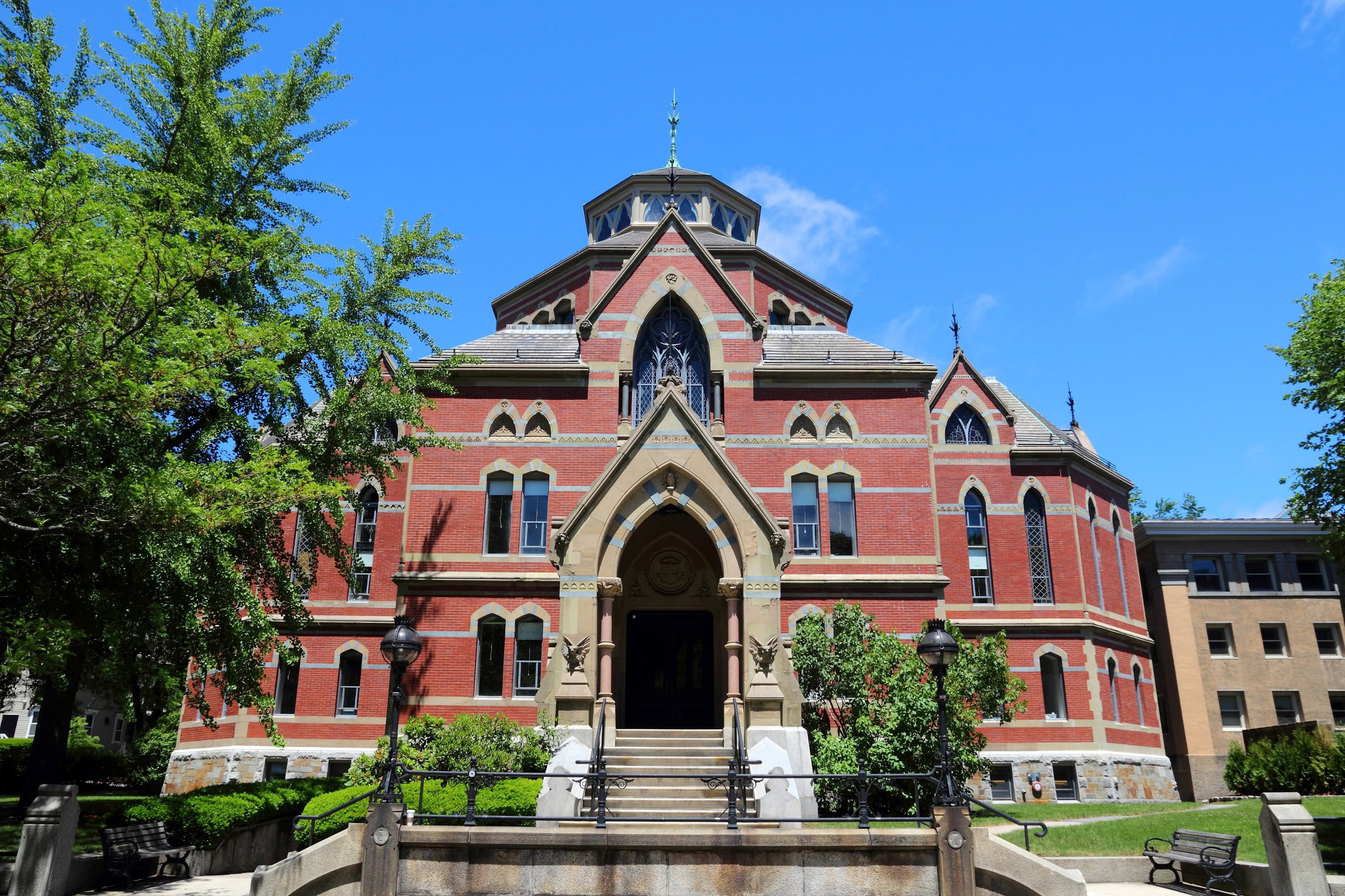 20 Famous Brown Alumni Who Changed the World | Dukes Plus